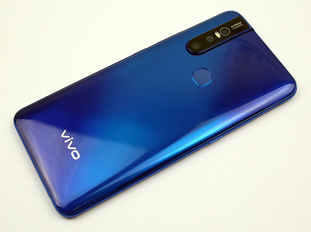 Vivo V15 Review: Mid-range phone with Flagship performance