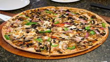 Pizza Supremo Recipe - Cook with Hamariweb.com